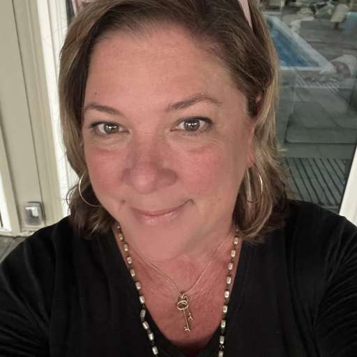 Anne Denning's Instagram, Twitter & Facebook on IDCrawl